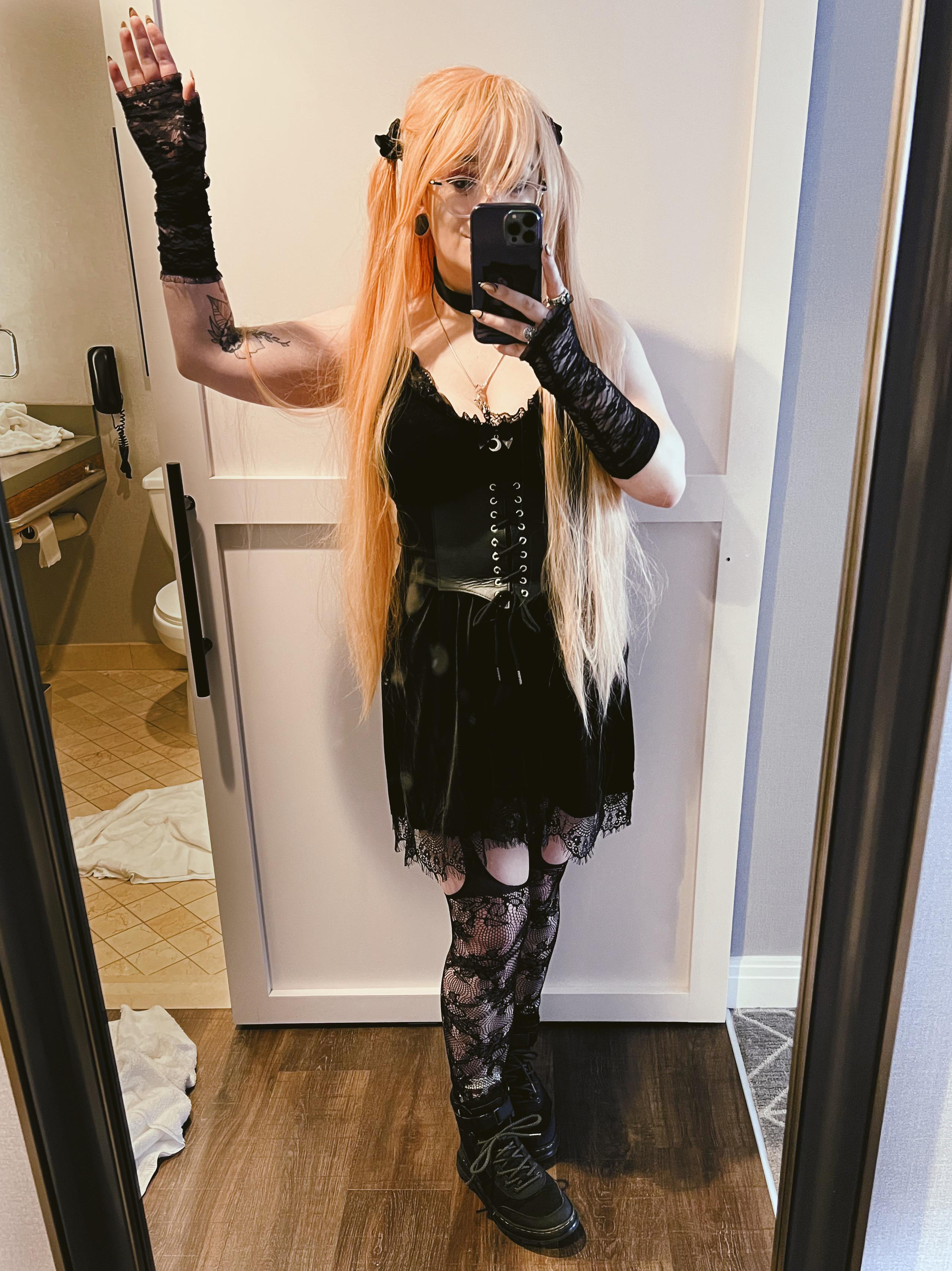 misa! misa! | Scrolller