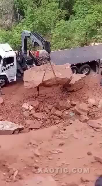 MMC after trying to lift a boulder | Scrolller