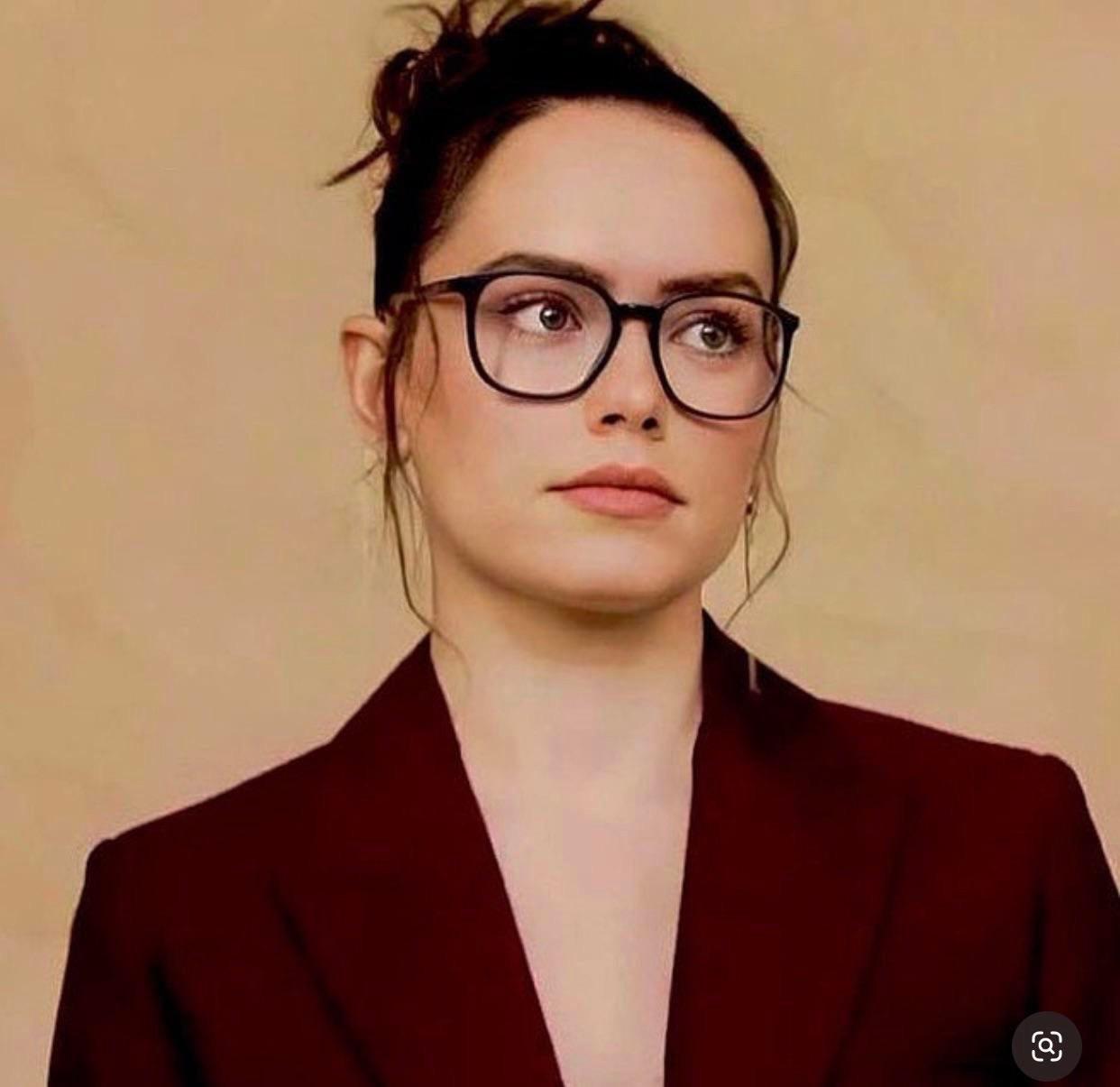 Mommy has me humping my pillow | Scrolller