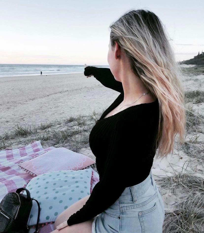 More from insta | Scrolller