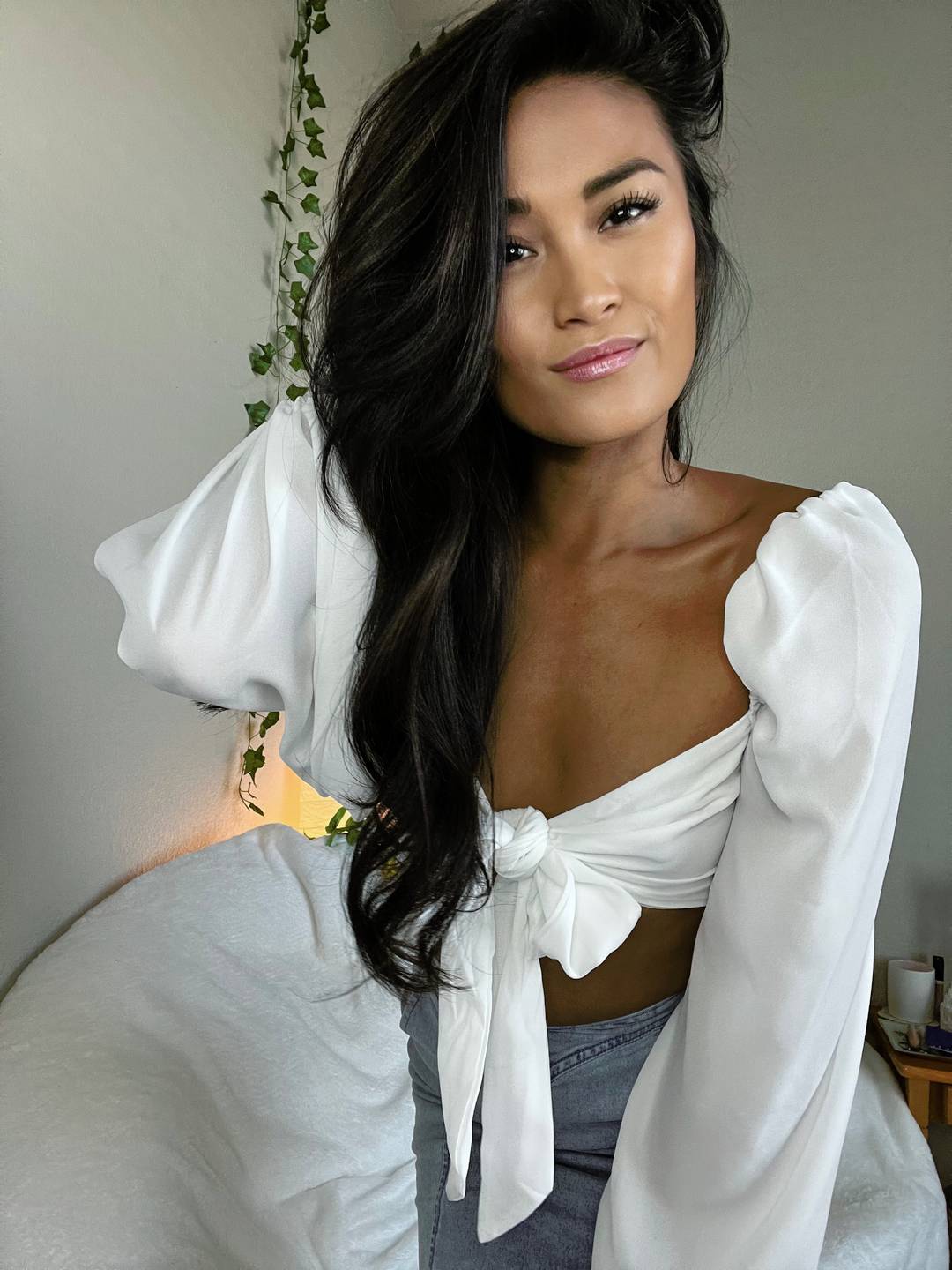 I'm young and so horny now, come lets play 😈 | Scrolller