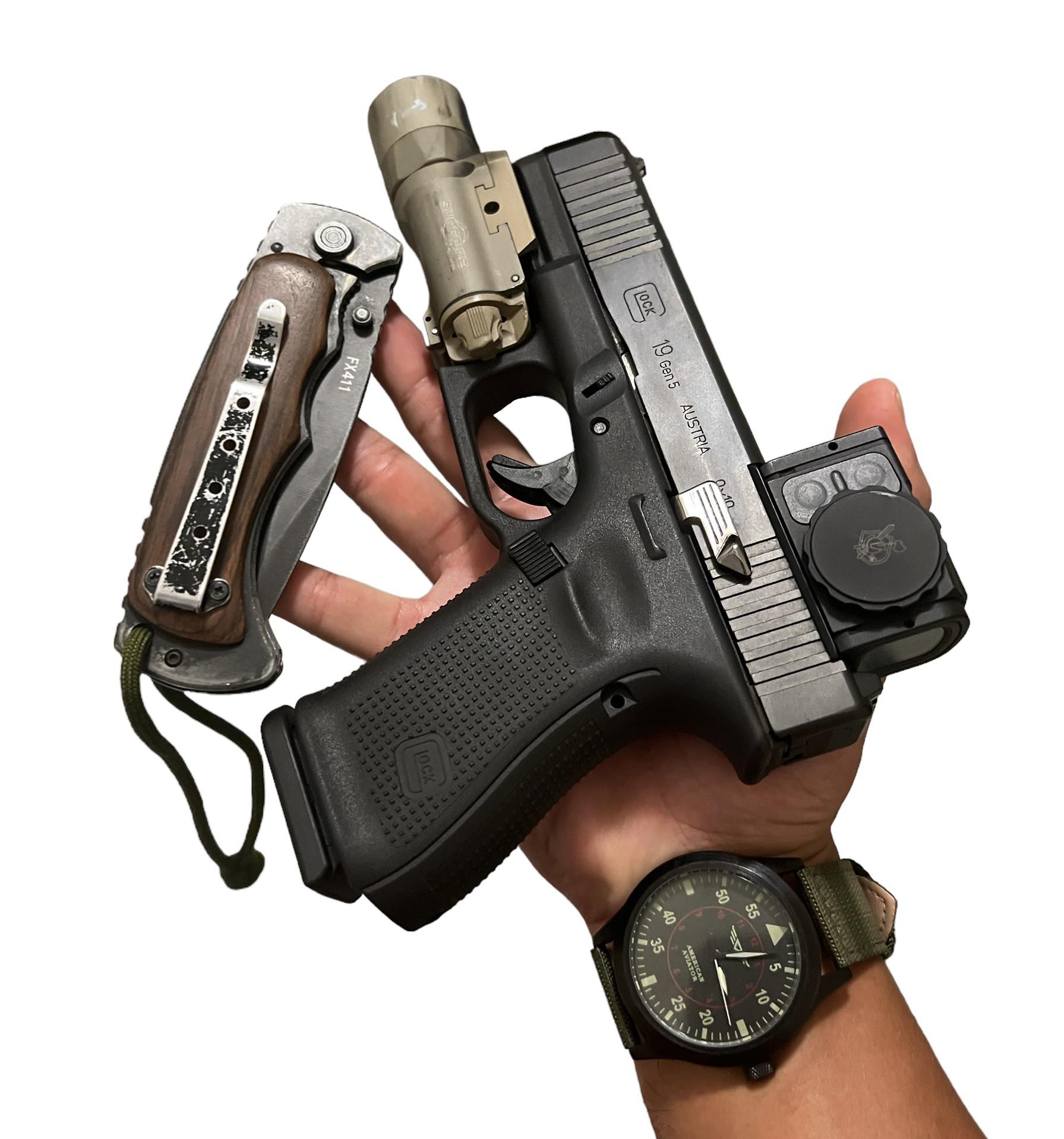 My Coast knife, American Aviator watch, & Glock 19 | Scrolller