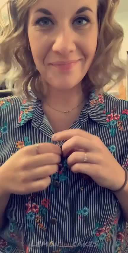 When the patients show up early and bang on the window😅 (f) | Scrolller