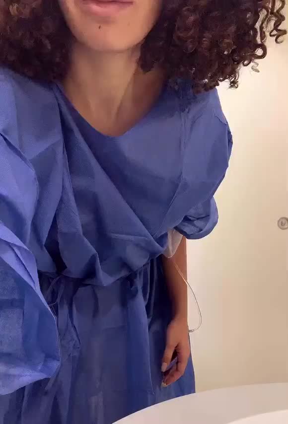 My doctor is waiting on the other side of the door [GIF] | Scrolller