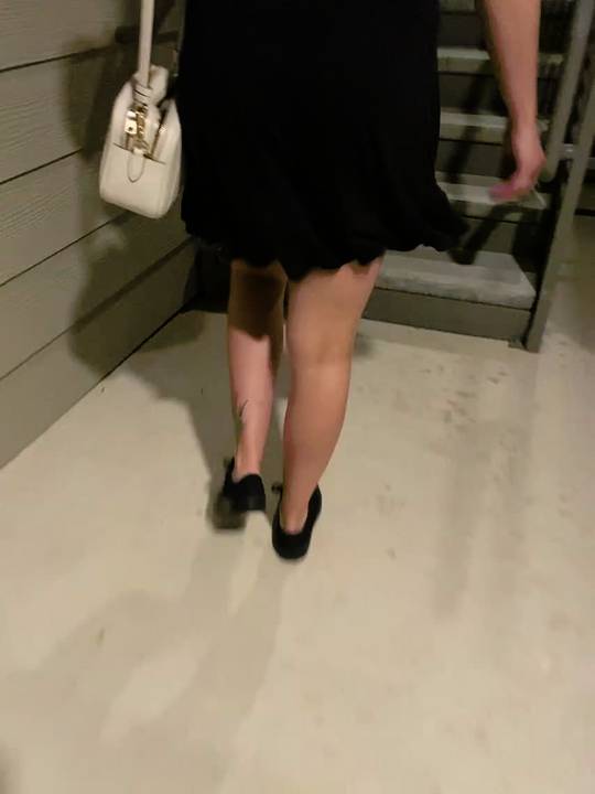 My gf admiring her views [GIF] | Scrolller