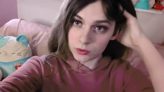 My hair's gotten so long omg... Grab it and make me moan 🥺💕 | Scrolller