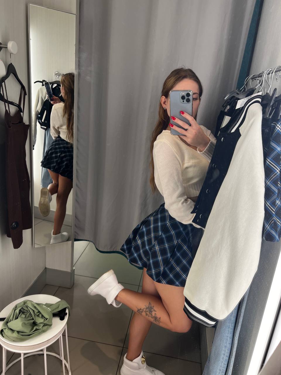 my selfies from the changingroom :) | Scrolller