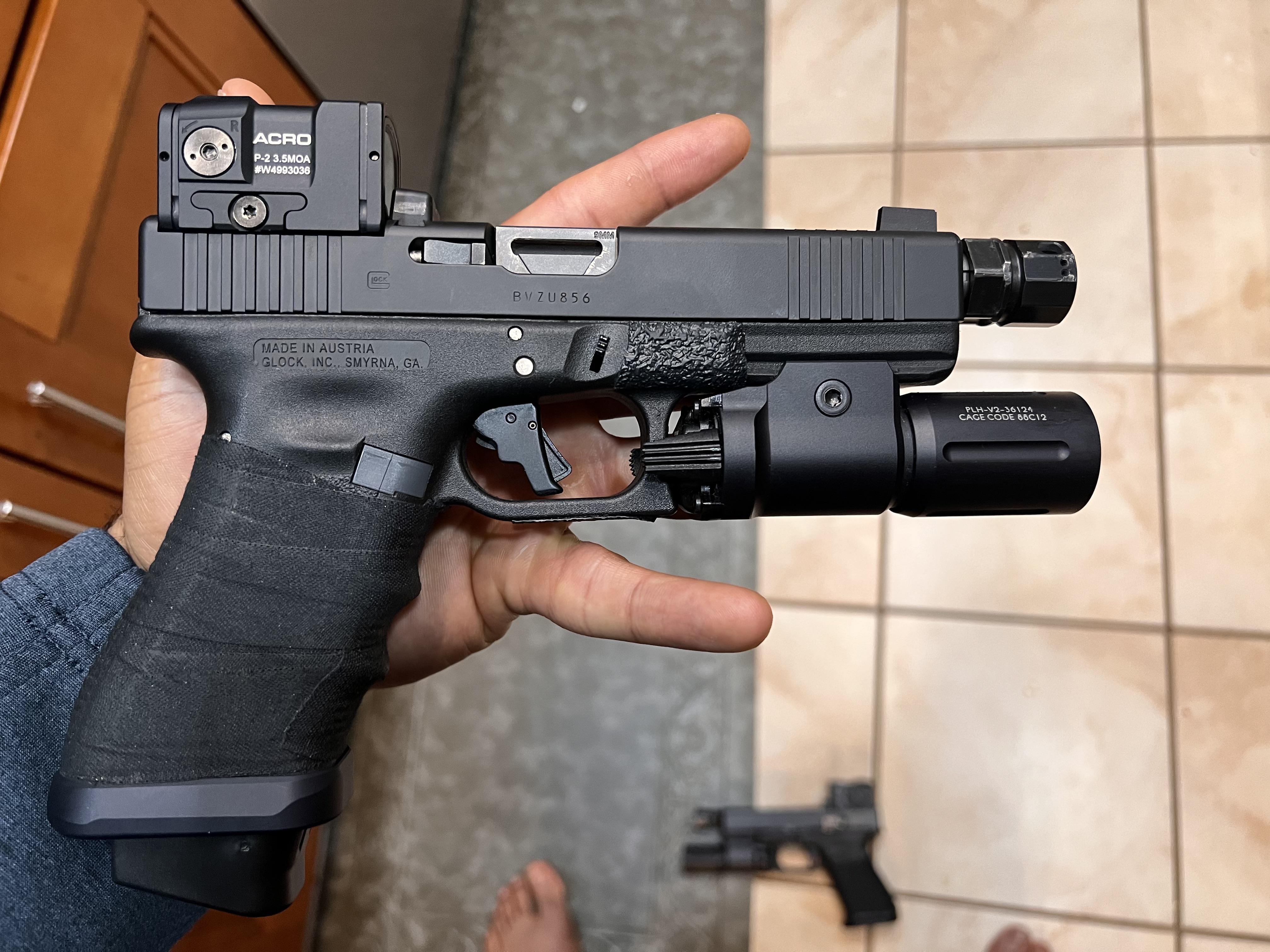 My Thicc boi — Glock 17.3 | Scrolller