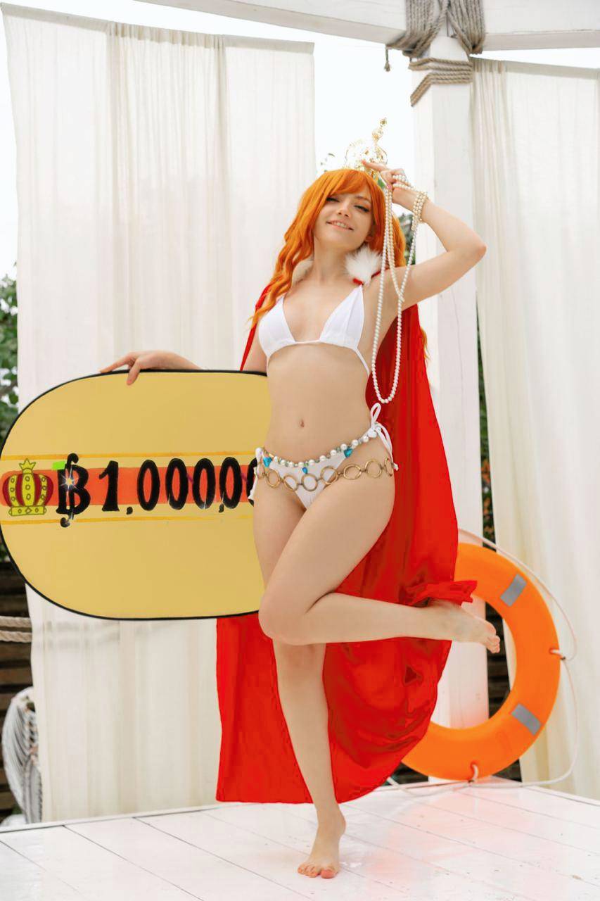 Nami by CarryKey | Scrolller