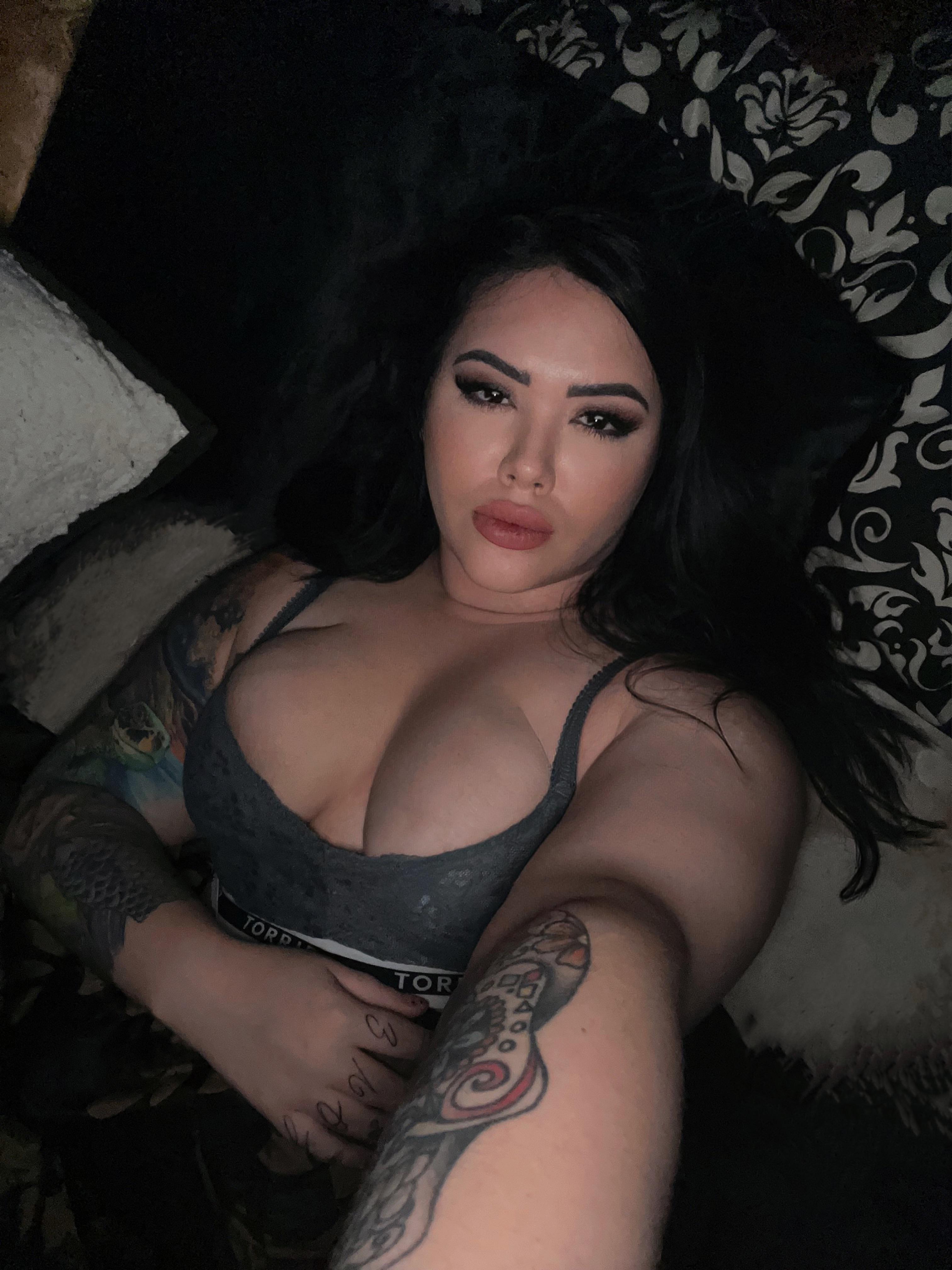 Native American, white | Scrolller