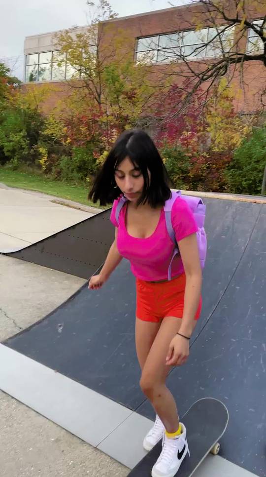 Naughty Dora who knows how to skate 😝 | Scrolller