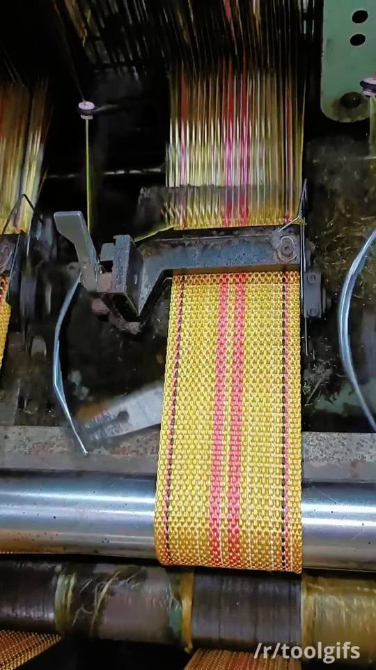 Needle loom weaving webbing | Scrolller