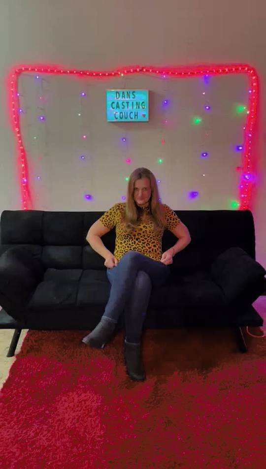 New milf on the couch! subscribe to see the after vid 😉 | Scrolller