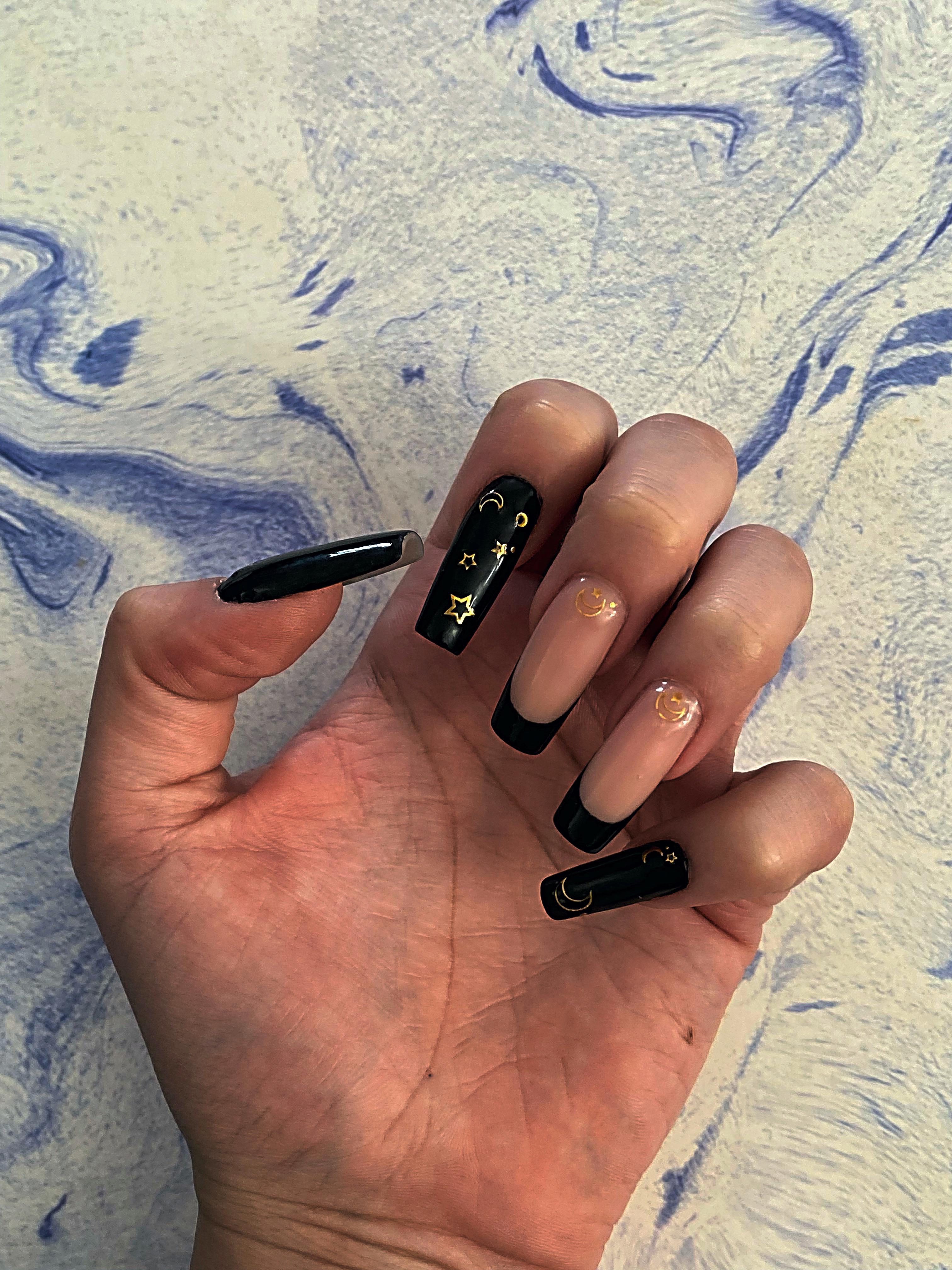 New nails💅🏼 What do you think?😈 check comm | Scrolller