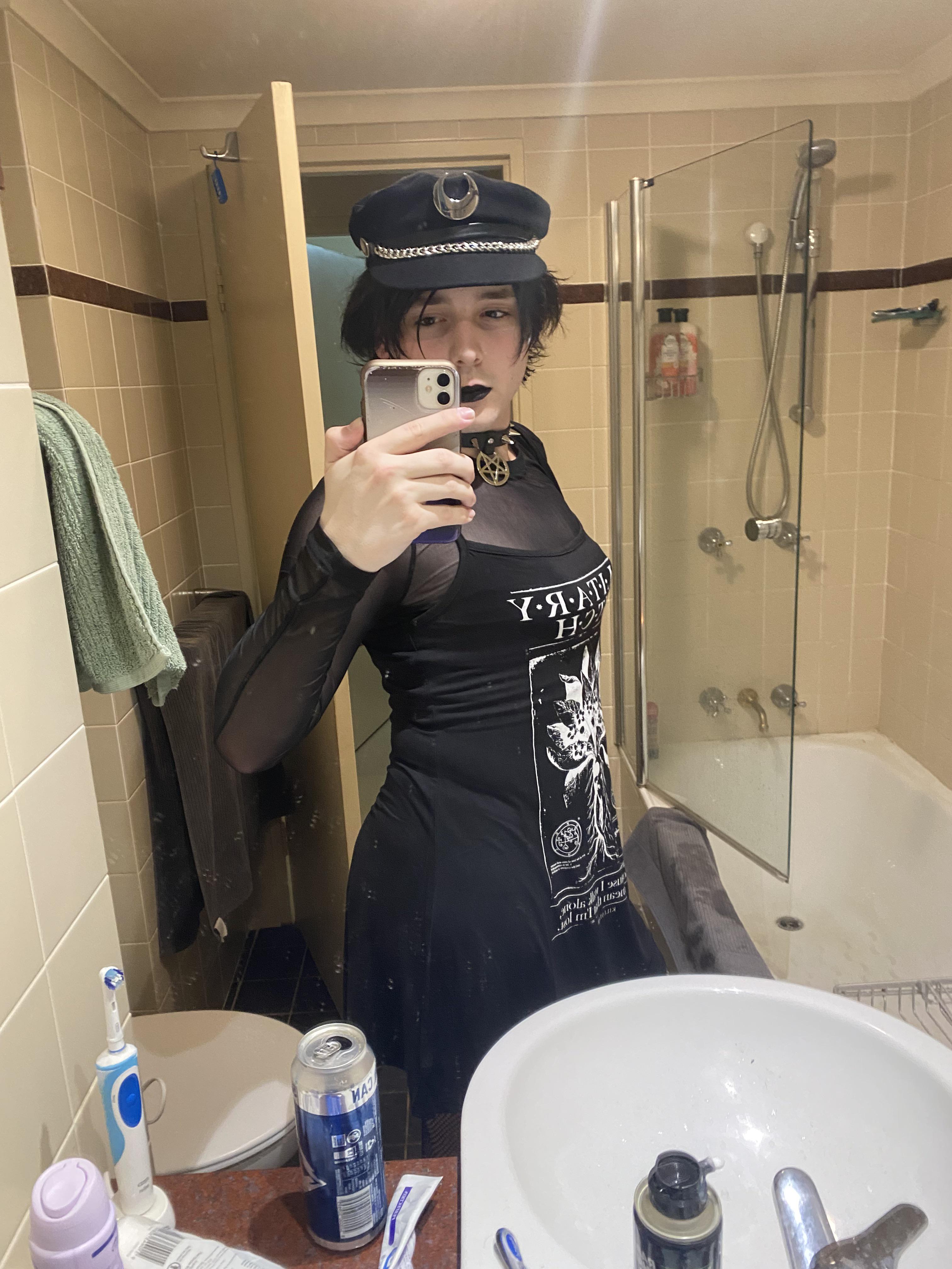 New outfit just dropped (Pre everything probably obviously) | Scrolller