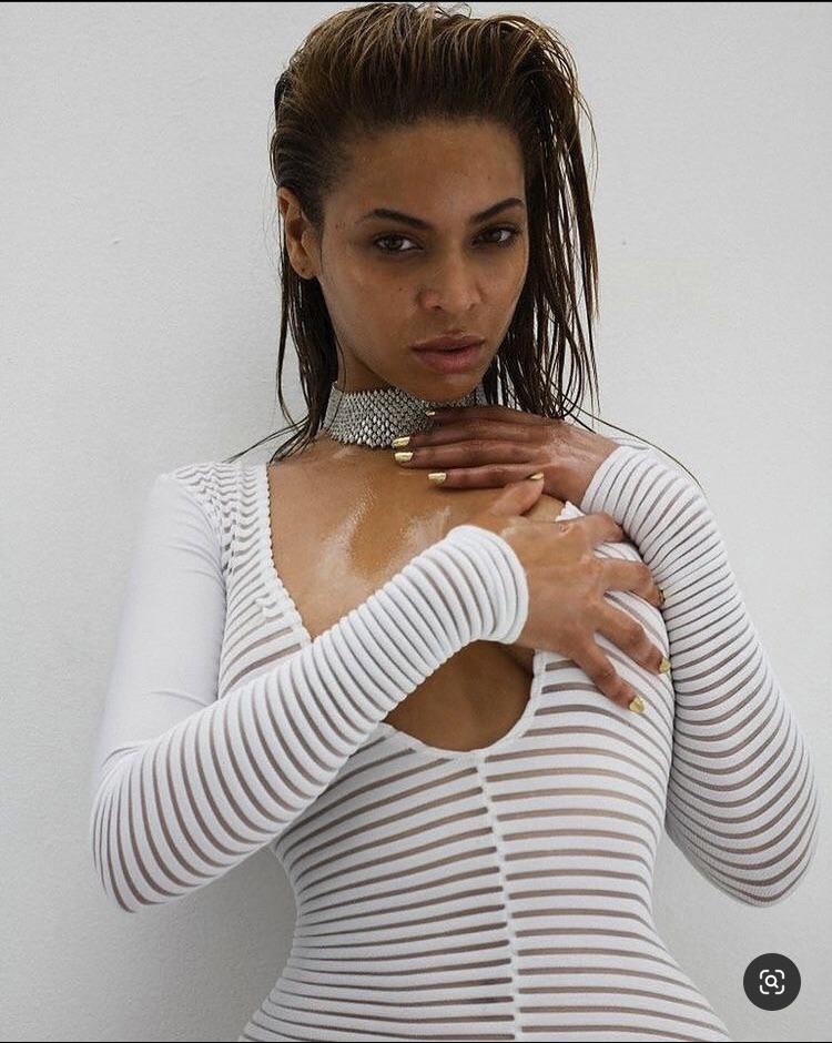 Nice and oiled up 🤤 | Scrolller