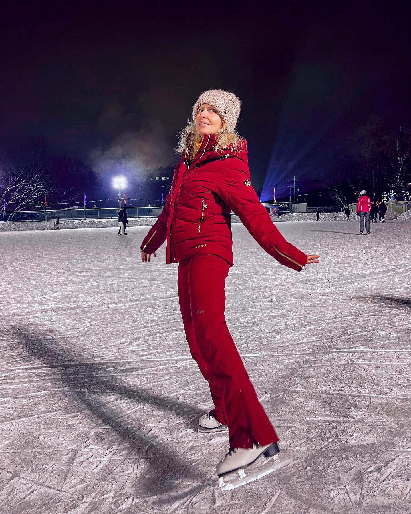 Night Skating | Scrolller