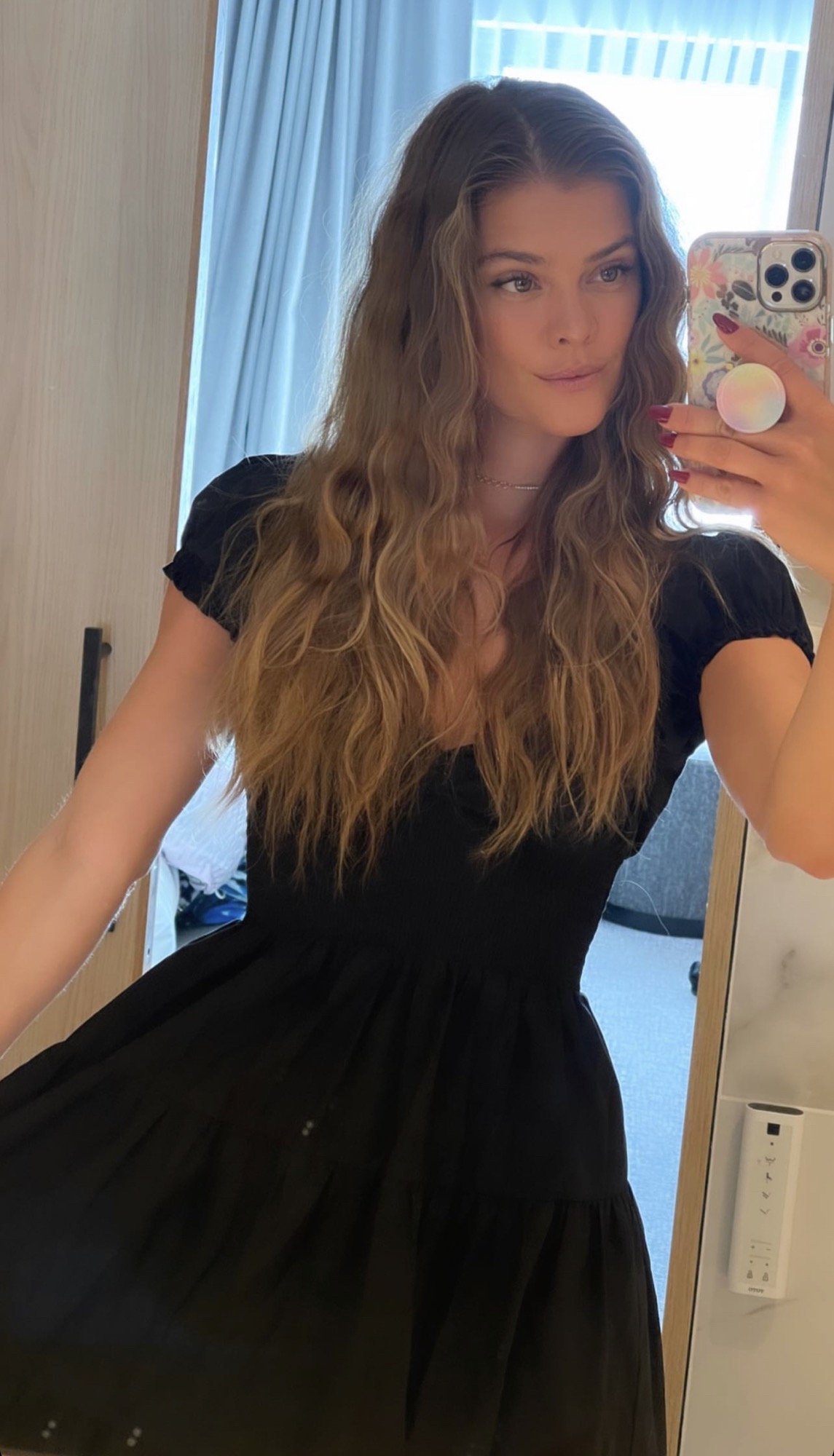 Nina Agdal Scrolller