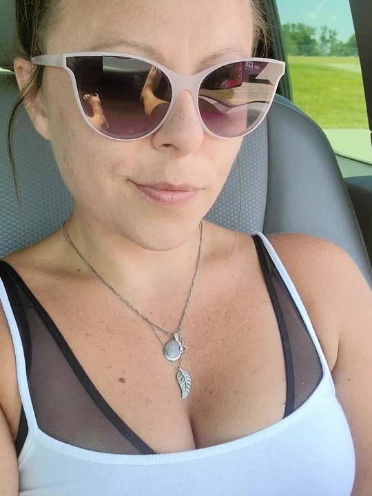 Nipples and a smile. It's been awhile! 😊😘 | Scrolller