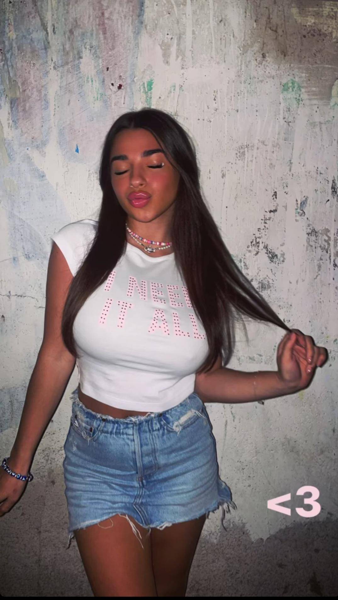 nippy in here? | Scrolller