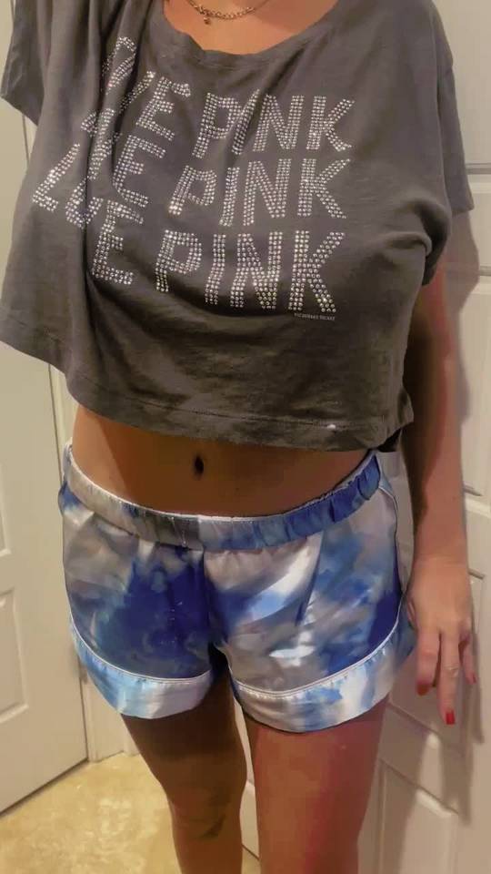 No Bra Day For My Big Mom Boobies F 33 Scrolller