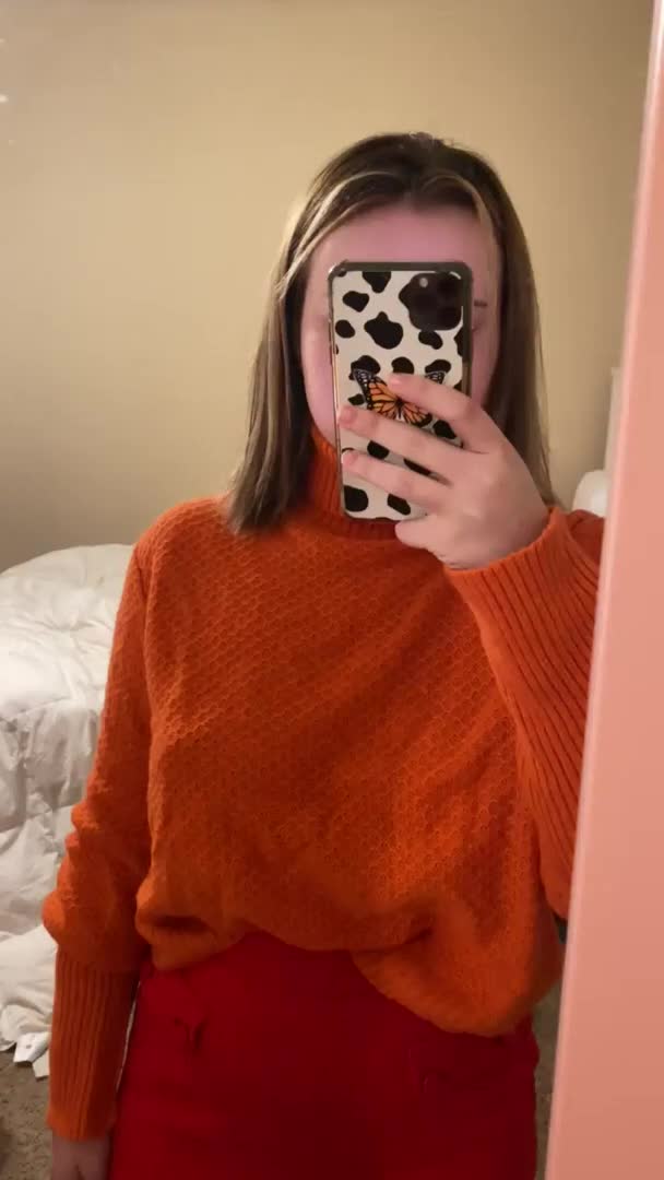 No bra needed | Scrolller