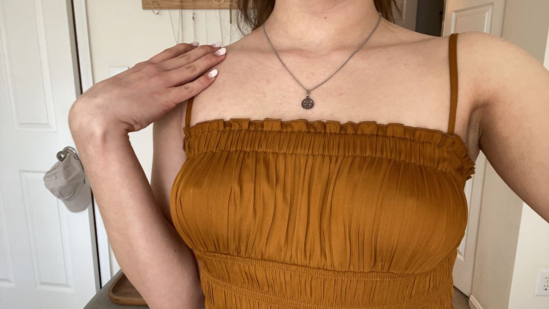 No bra today [F] | Scrolller