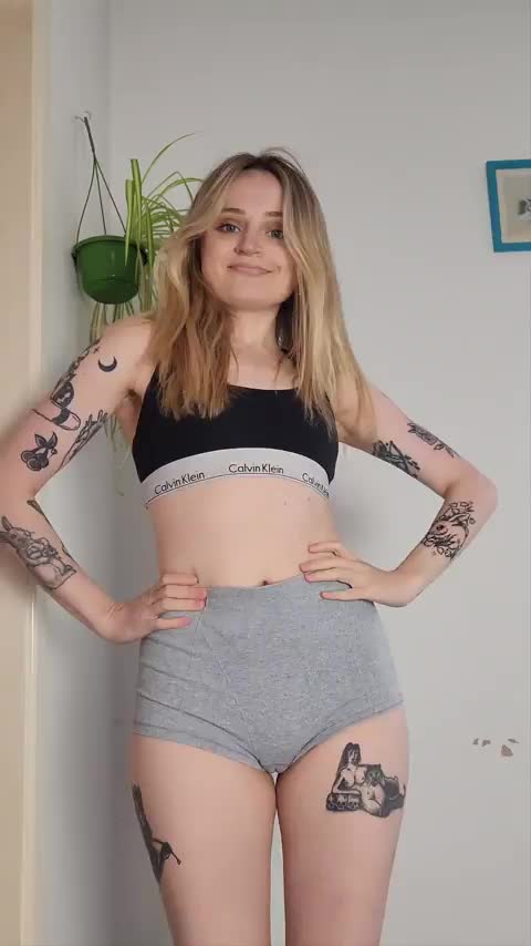 No matter what I do, she just eats all my clothes | Scrolller