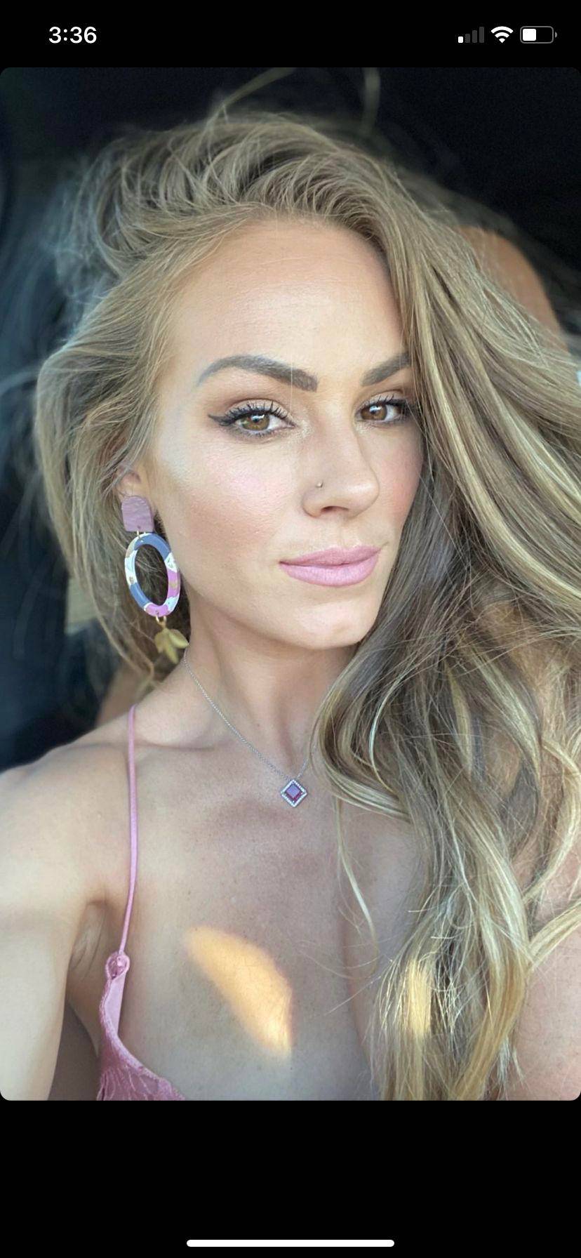 No snark but Hannah Bower is beautiful! And natural 😍 | Scrolller