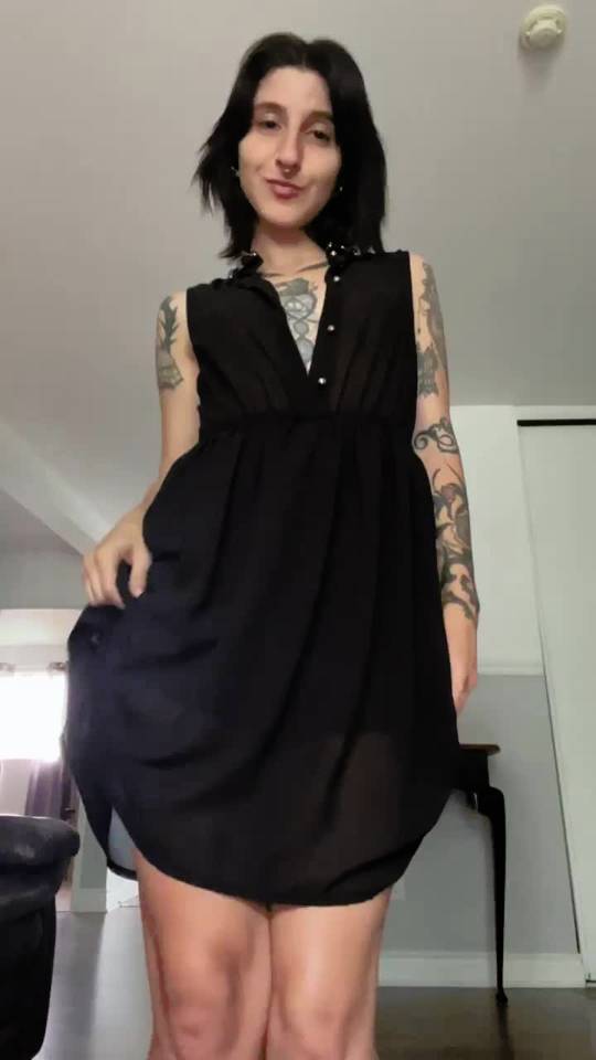 No underwear needed | Scrolller