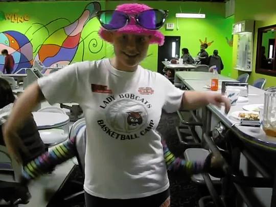 Office groping | Scrolller