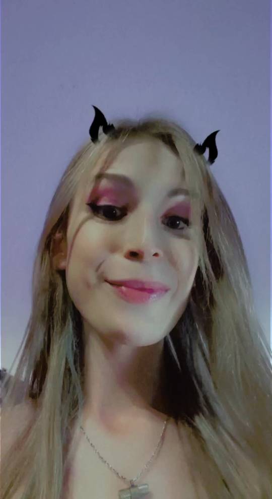 Ohayo onii chan! | Scrolller