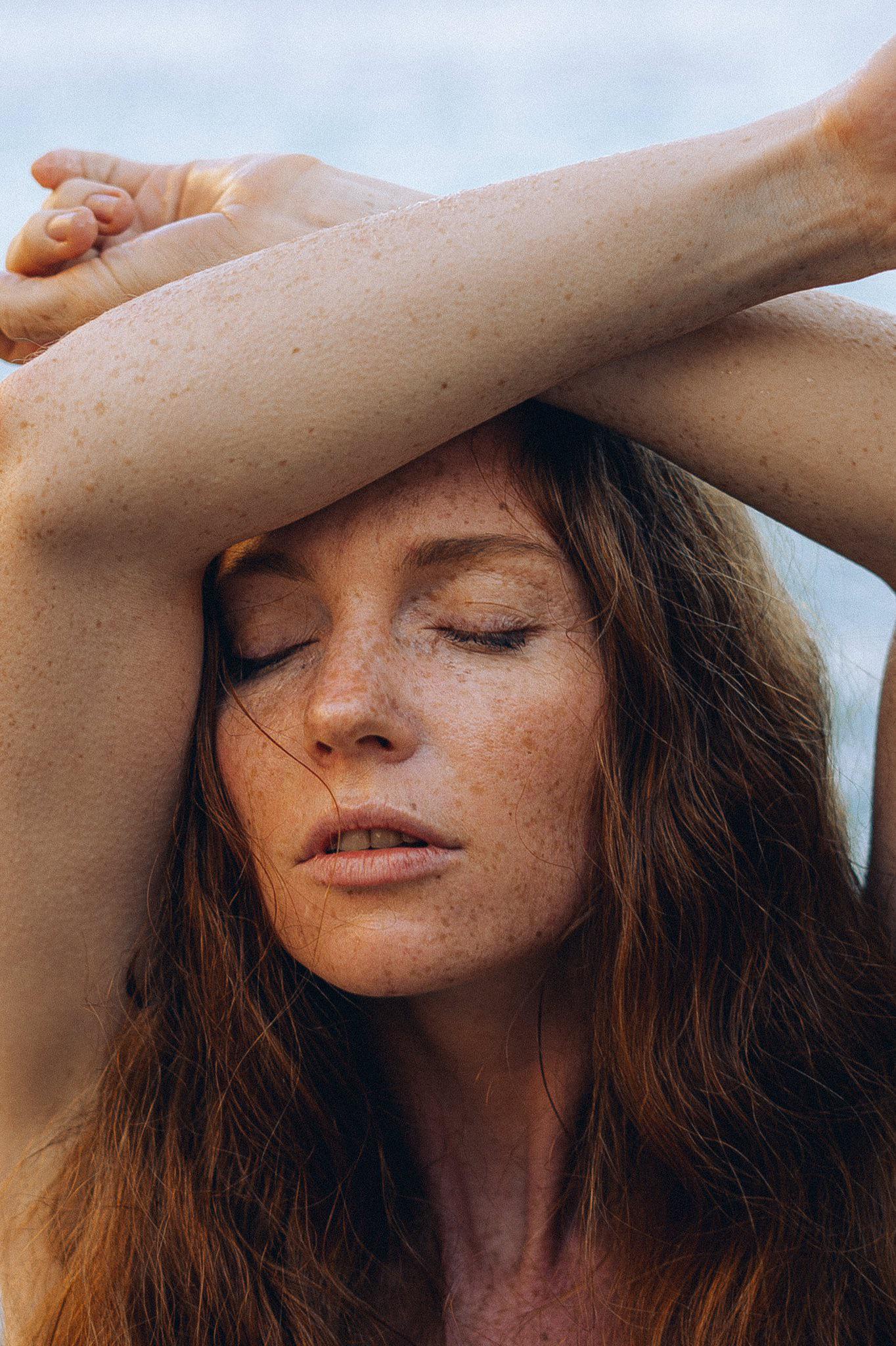 Oksana Butovskaya. Freckles and goosebumps. | Scrolller