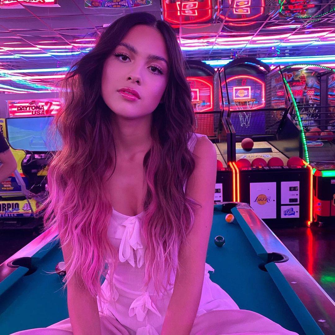 Olivia Rodrigo - Traitor mv | Scrolller