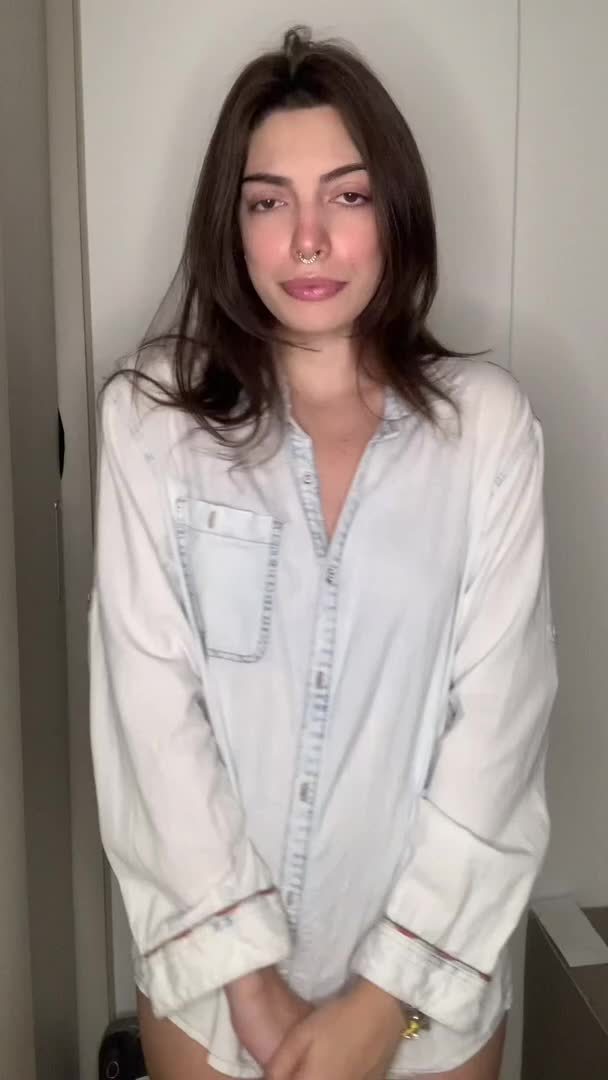 OMG what's goin on here | Scrolller