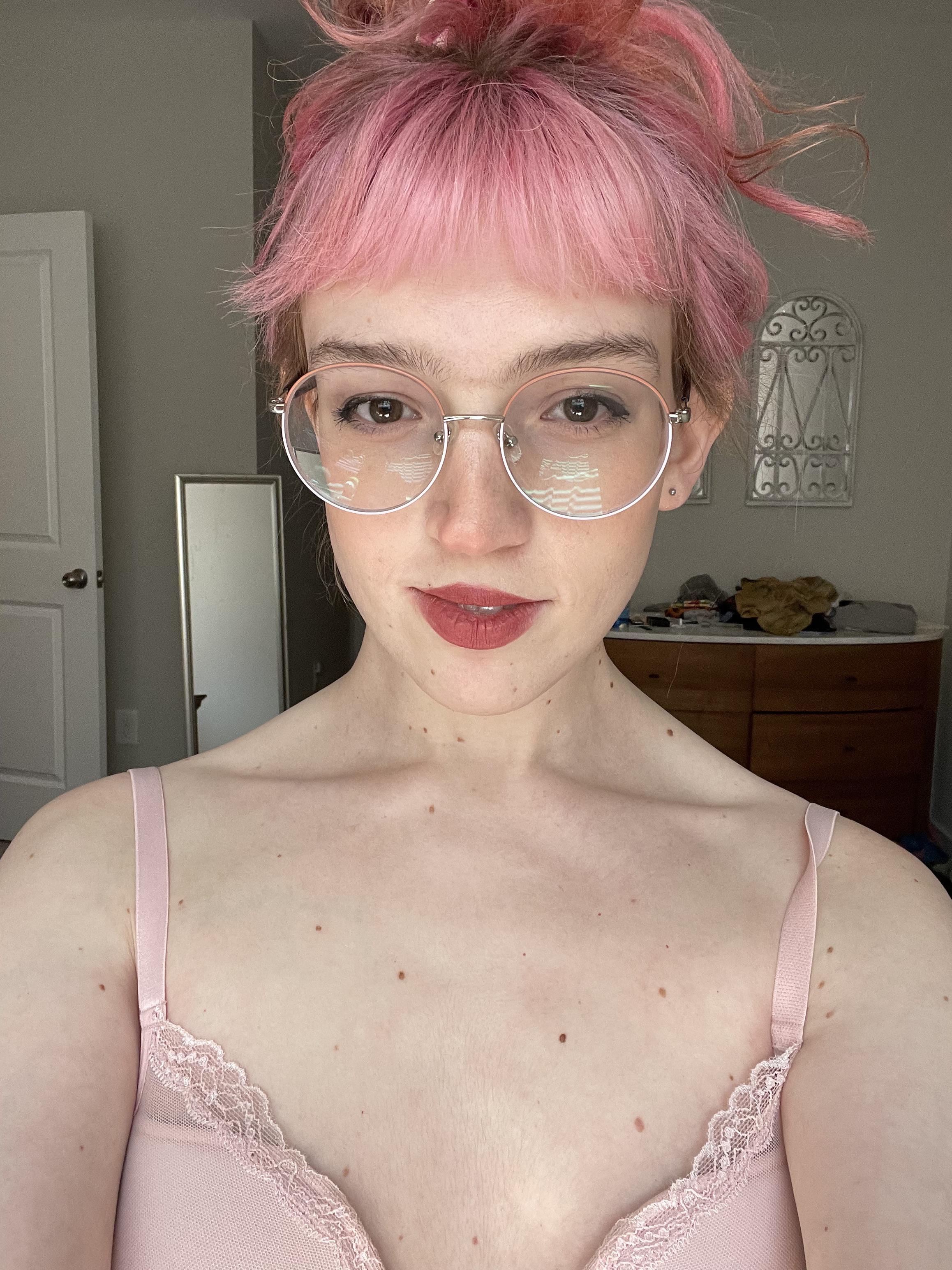 On face alone, are you trapped? | Scrolller