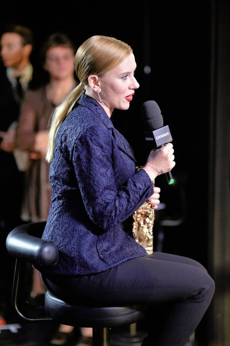 Onstage interview | Scrolller