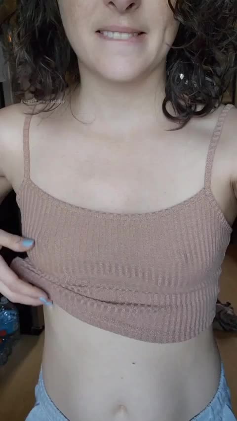 Open wide (^_-) | Scrolller