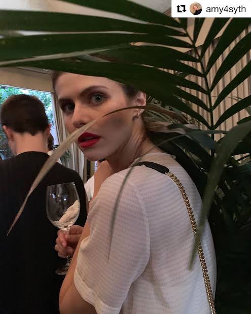 opss looks like she was discovered. | Scrolller