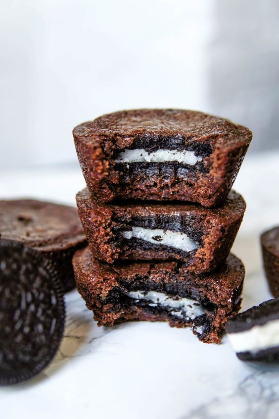 Oreo-Stuffed Brownie Cups | Scrolller