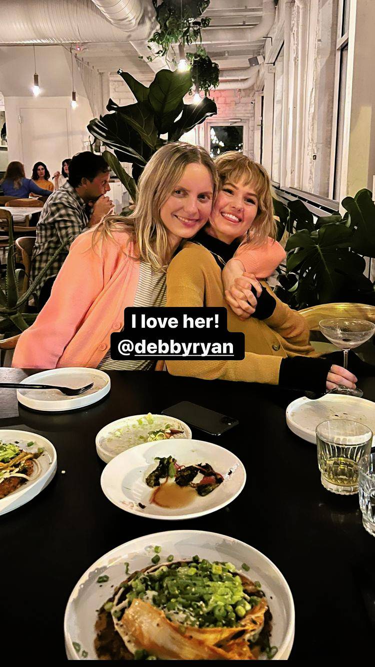 Out to dinner | Scrolller