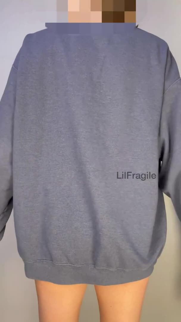 Oversized sweatshirts when 6’1 are a rare find | Scrolller