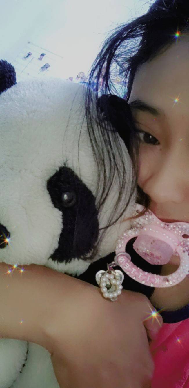 panda is a paid actor 🐼 | Scrolller