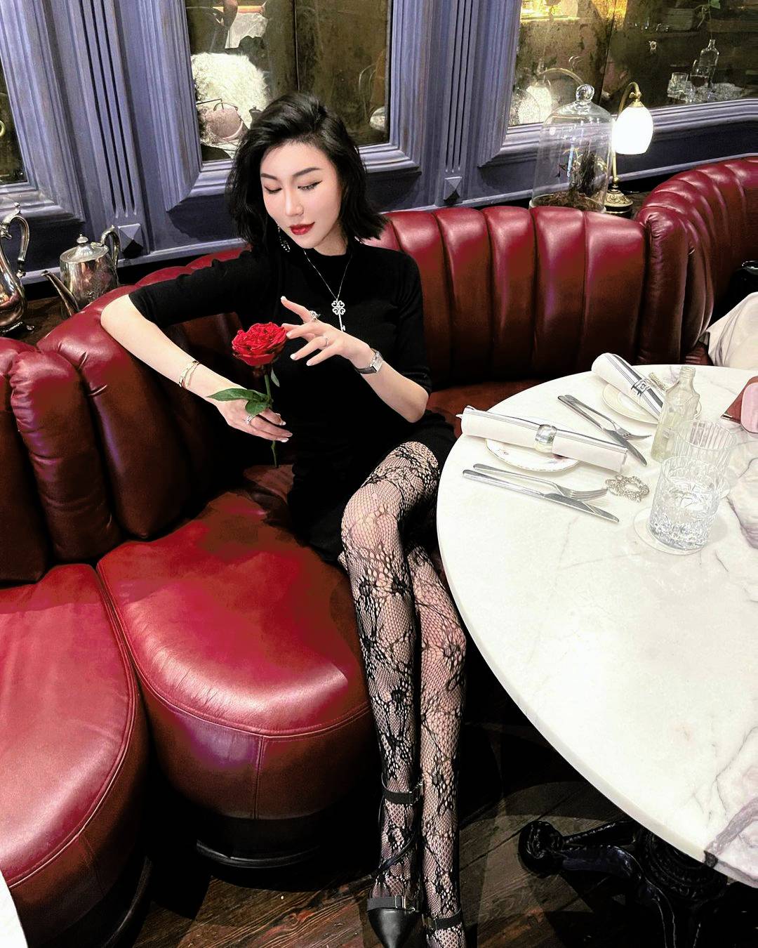 Patterned tights | Scrolller