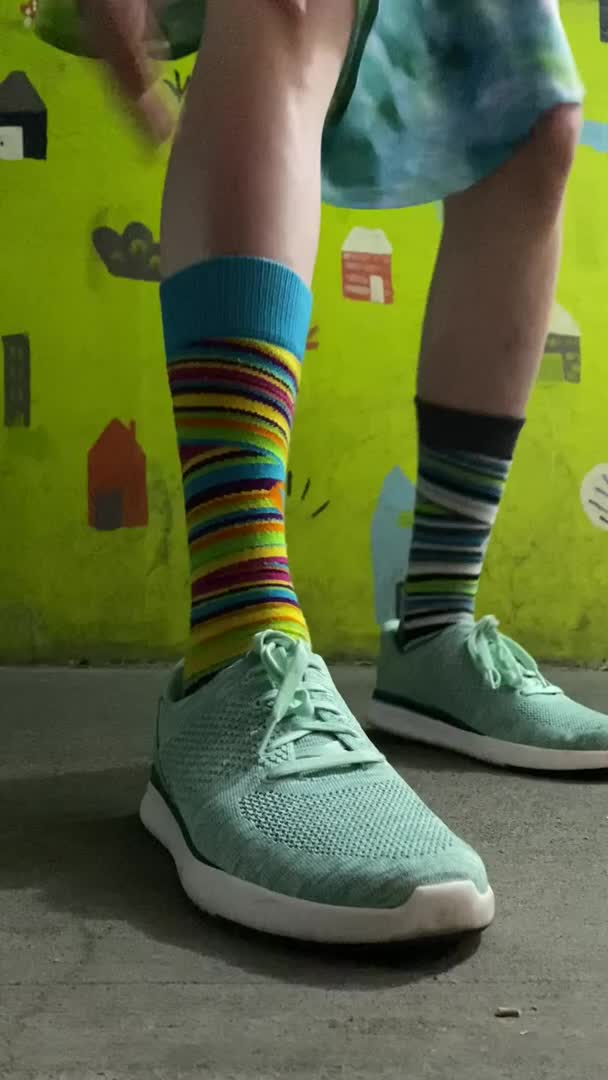 Peeing under the public bridge | Scrolller