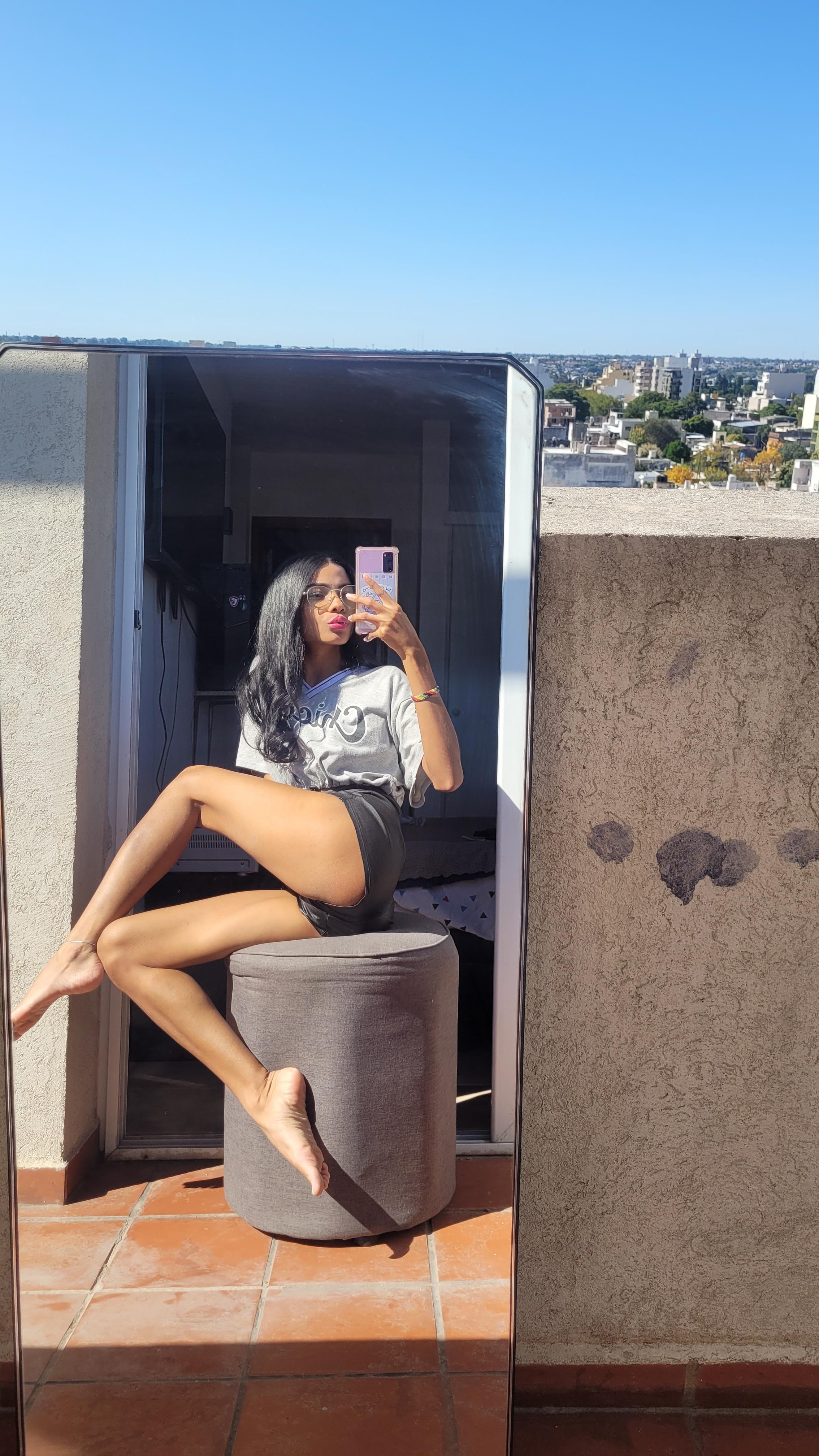 perfect angle | Scrolller