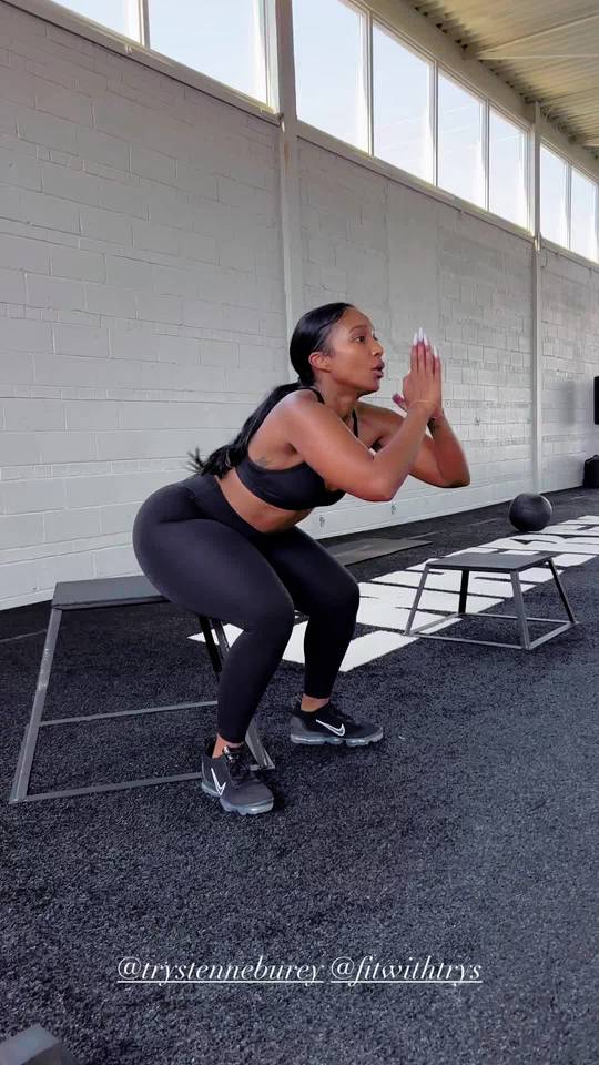 Perfect figure | Scrolller