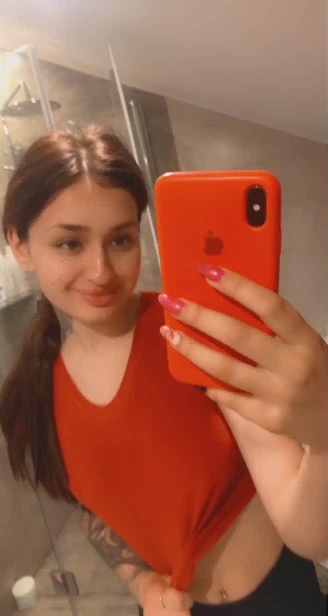 Petite nipples make your cock hard?😘 | Scrolller Petite nipples make your cock hard?😘 | Scrolller