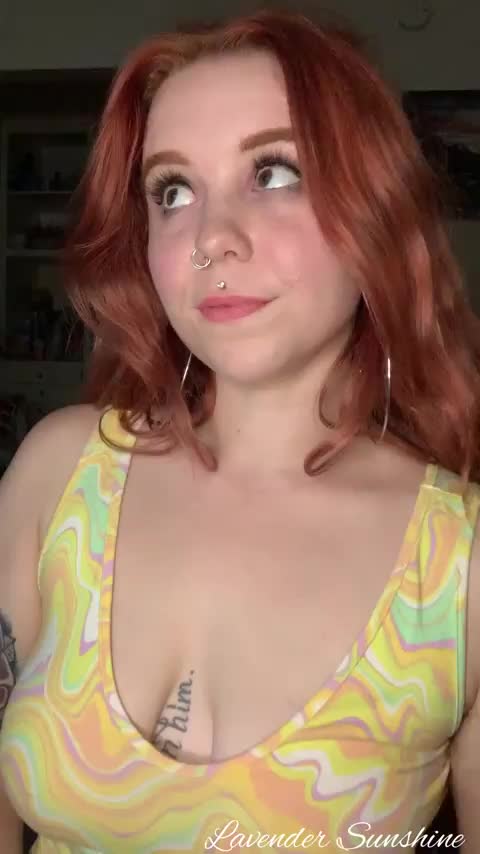 pheromone queen 💗 | Scrolller