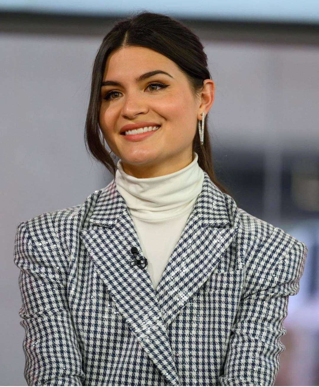 Phillipa Soo | Scrolller